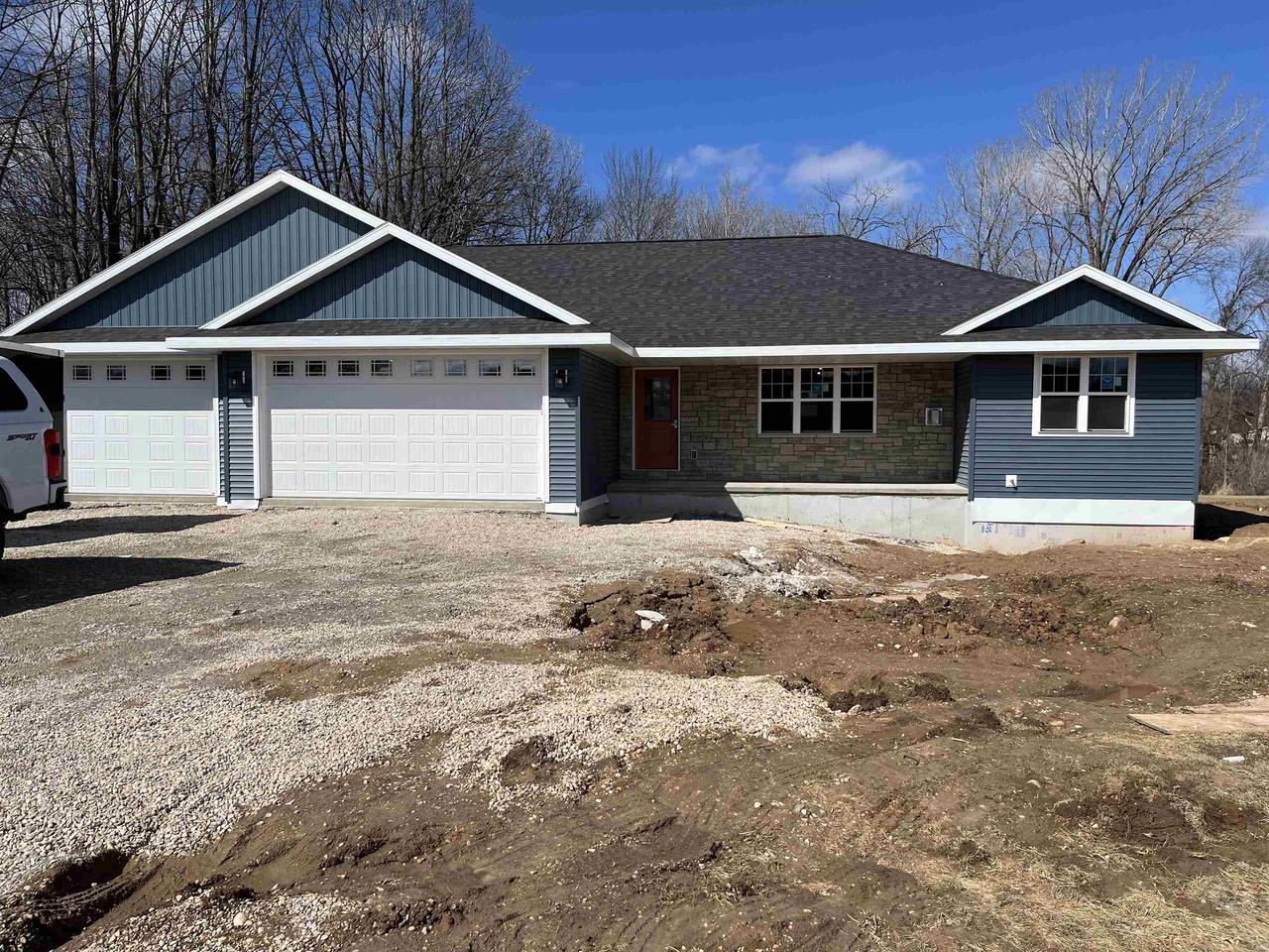 125 Parkview Dr, Whitelaw, WI 54247 - MLS 50305369 - Coldwell Banker