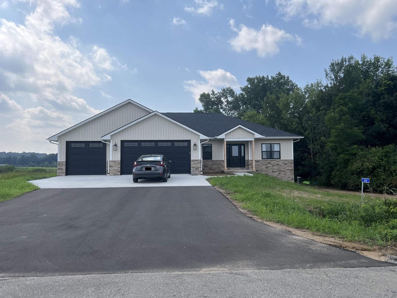 3783 Westpoint Rd, Suamico, WI 54313 - MLS 50308016 - Coldwell Banker