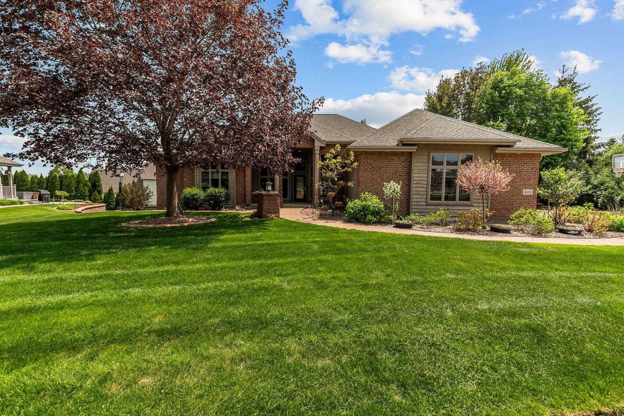 441 E Apple Creek Rd, Appleton, WI 54913 - MLS 50308331 - Coldwell Banker