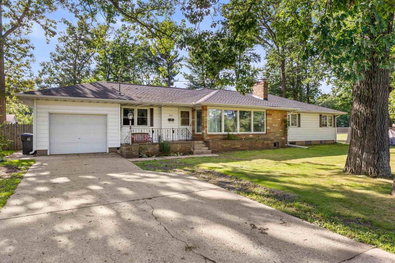 1541 Wisconsin River Dr, Port Edwards, WI 54469 - MLS 50314075 ...
