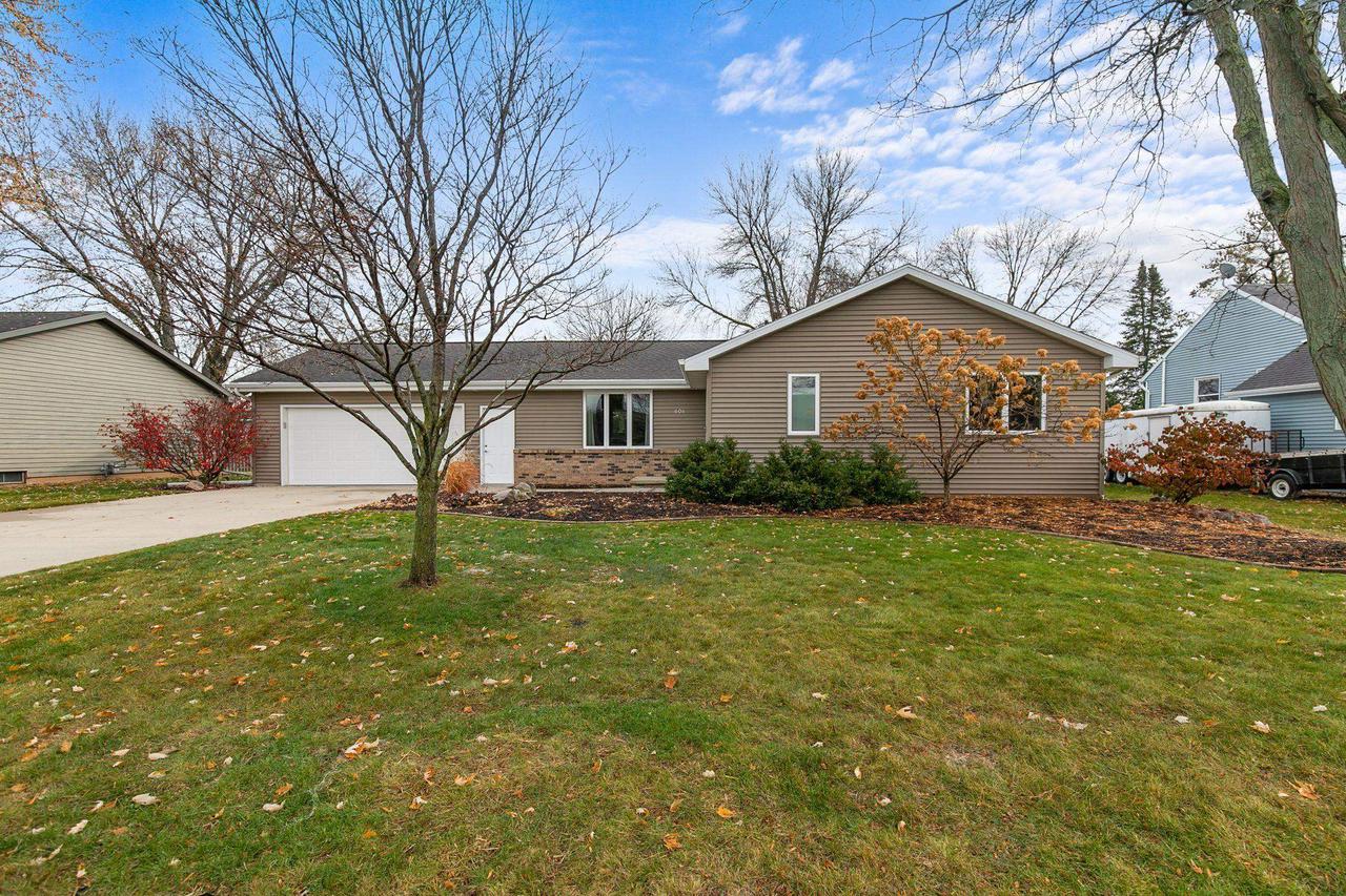 606 S Wild Rose Ln, Appleton, WI 54914 - MLS 50318492 - Coldwell Banker