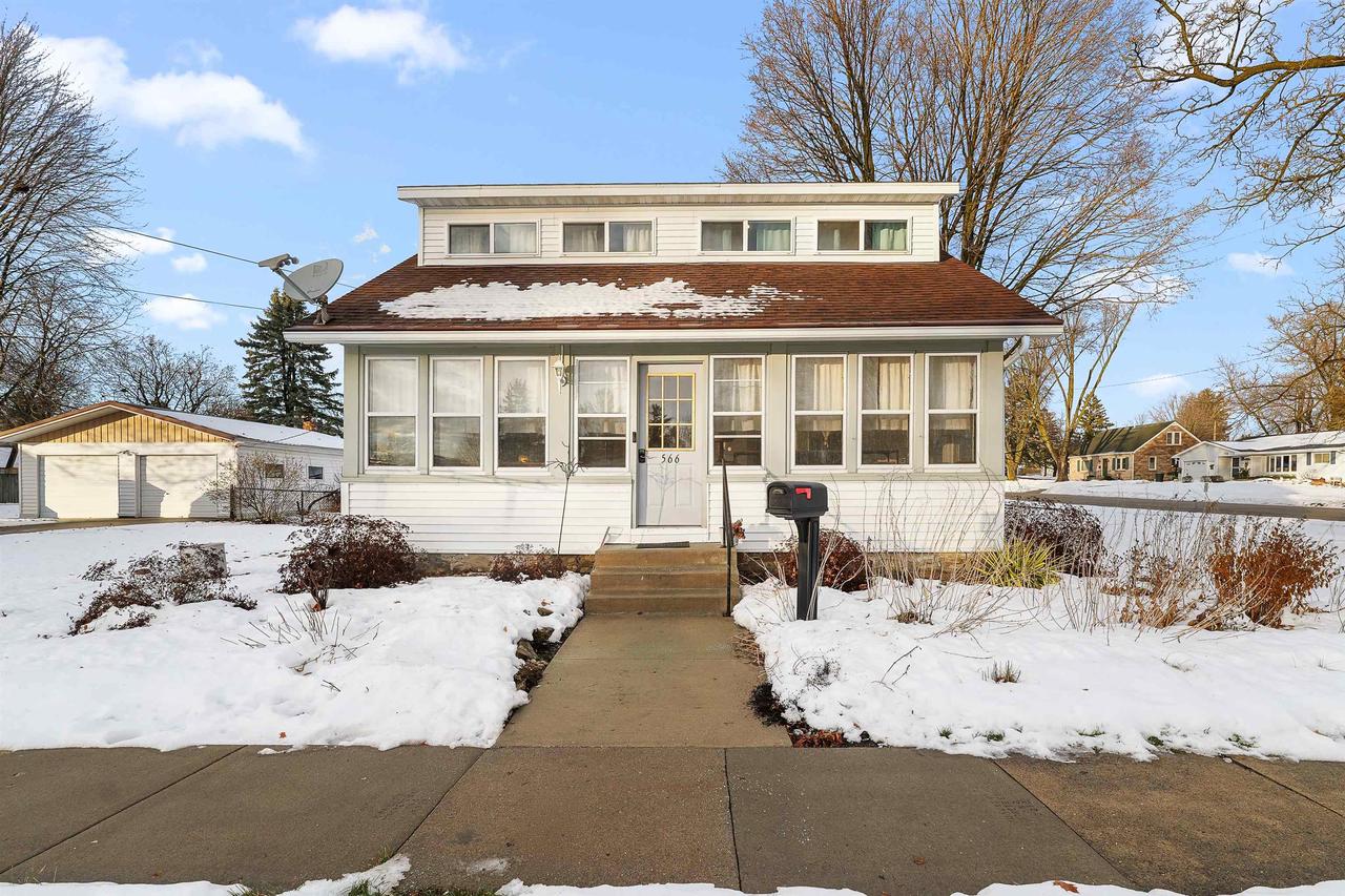566 Scott St, Ripon, WI 54971 - MLS 50319303 - Coldwell Banker