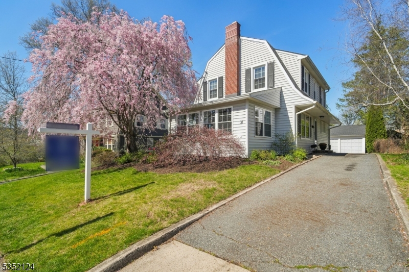 31 Sommer Ave, Maplewood, NJ 07040 - MLS 3958548 - Coldwell Banker