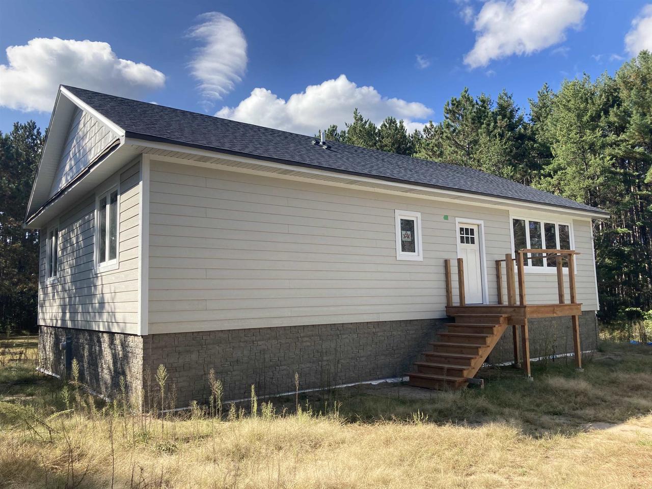 N8910 Raven Dr, New Lisbon, WI 53950 - MLS 1987896 - Coldwell Banker