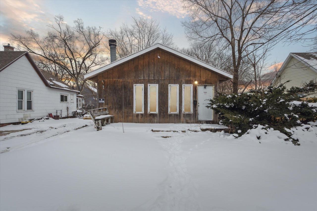115 Moore St, Beloit, WI 53511 - MLS 1993714 - Coldwell Banker