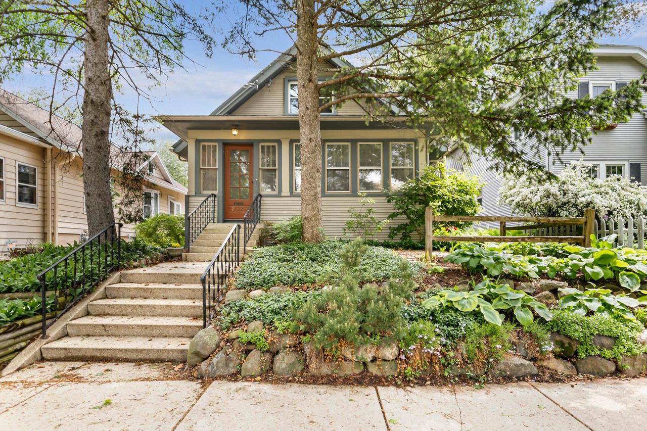2325 E Johnson St, Madison, WI 53704 - MLS 2000683 - Coldwell Banker