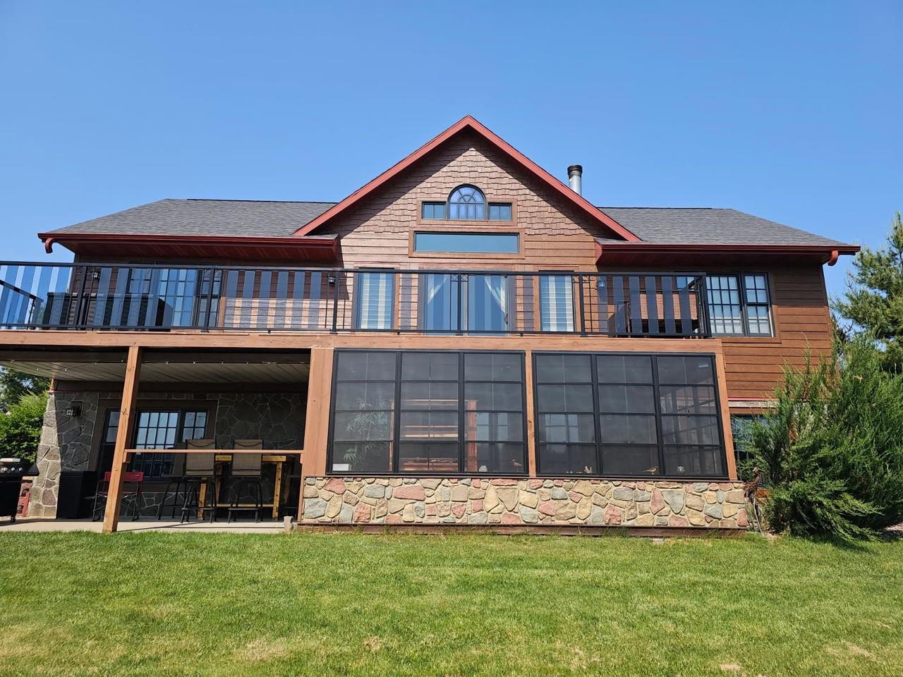 N7610 N Stone Gate Dr, New Lisbon, WI 53950 - MLS 2004499 - Coldwell Banker