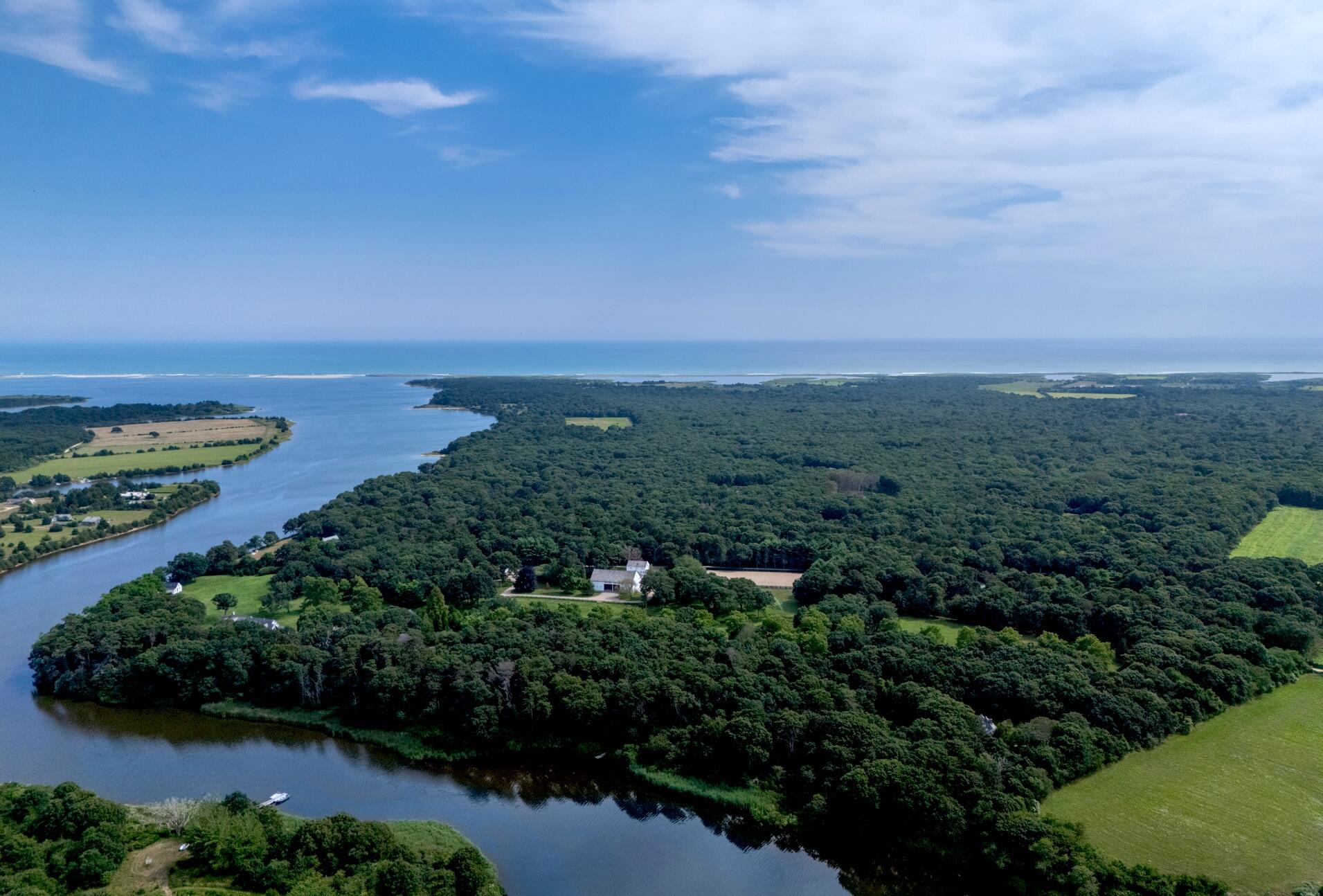 41 Cobbs Hill Rd, Chilmark, MA 02535 - MLS 22502133 - Coldwell Banker