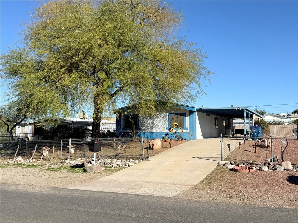 1637 Talc Rd, Bullhead City, AZ 86442 - MLS 035399 - Coldwell Banker