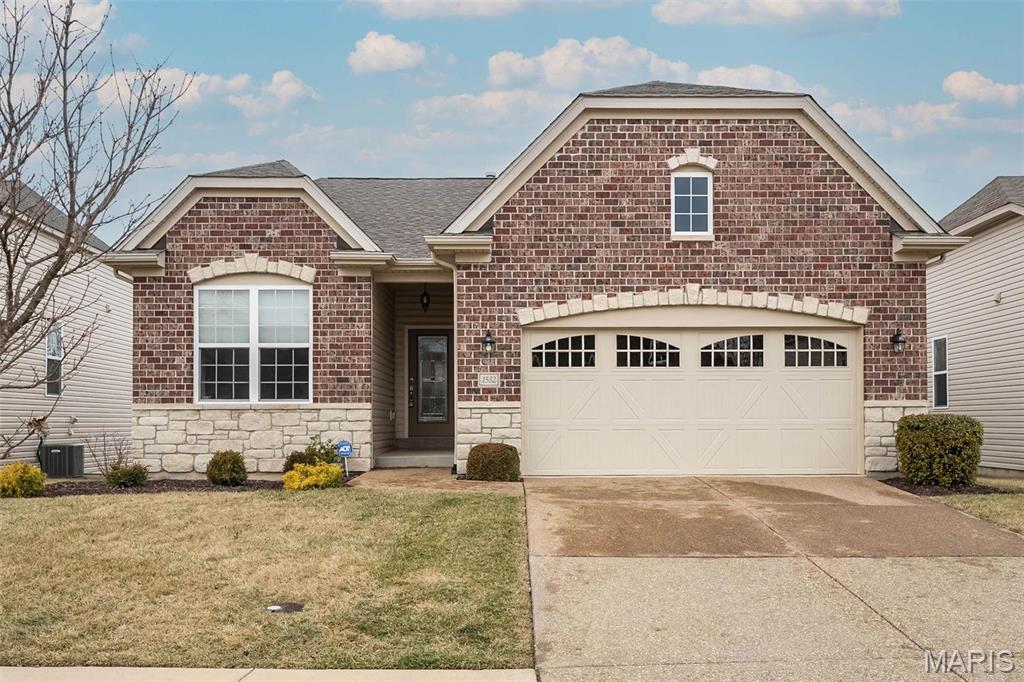 1532 Woodside Hills Dr, Saint Peters, MO 63376 - MLS 25015294 ...