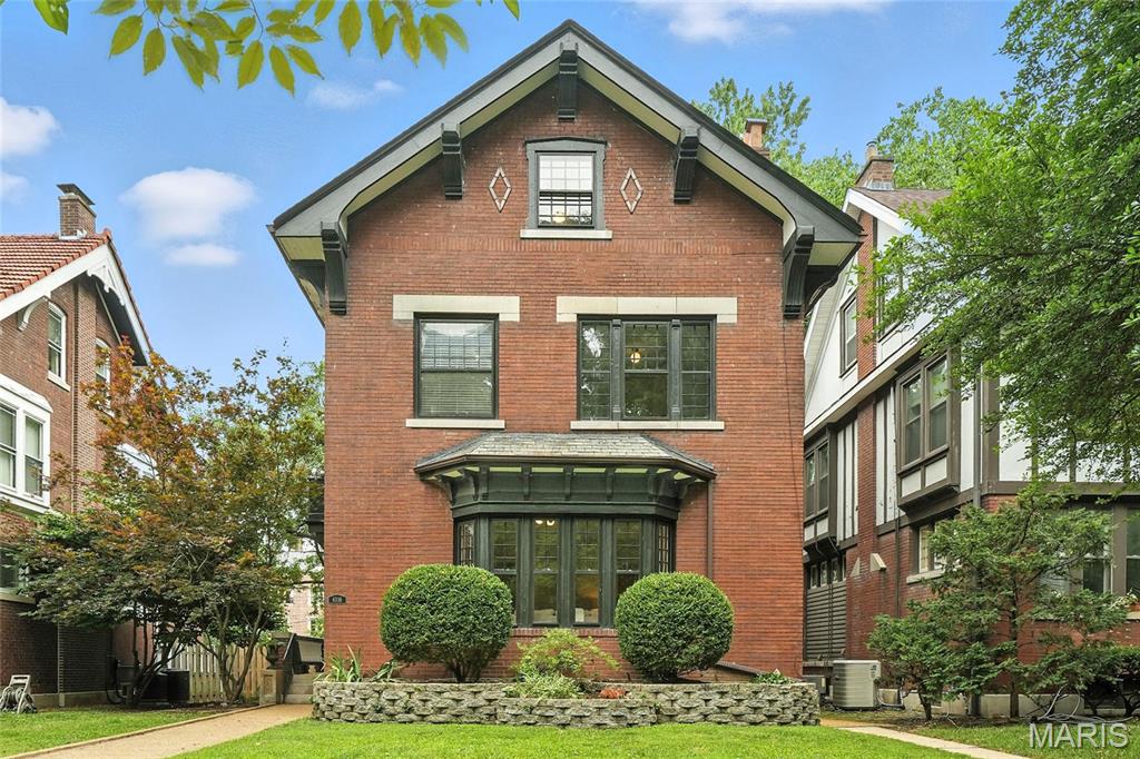 6336 Pershing Ave, University City, MO 63130 - MLS 25046677 - Coldwell ...