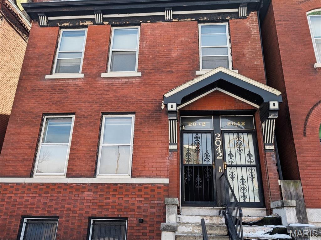 2042 E Adelaide Ave, Saint Louis, MO 63107 - MLS 25081850 - Coldwell Banker