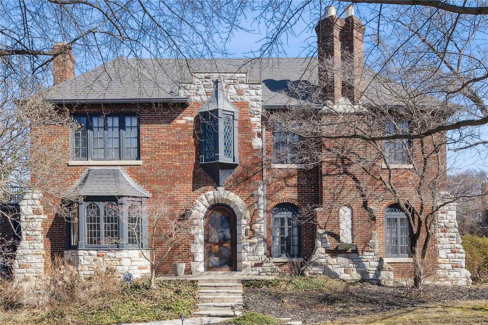 364 Mission Ct, Saint Louis, MO 63130 - MLS 25011546 - Coldwell Banker