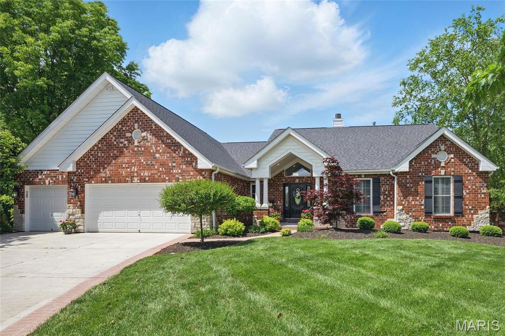 17841 Suzanne Ridge Dr, Wildwood, MO 63038 - MLS 25027428 - Coldwell Banker