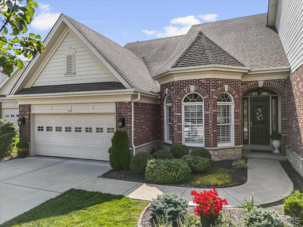 713 Clayton Corners Dr, Ballwin, MO 63011 - MLS 25059450 - Coldwell Banker