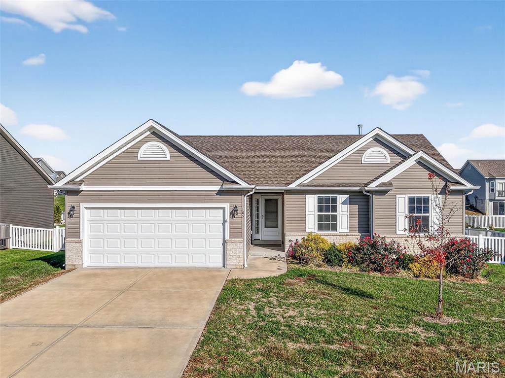 105 Austin Oaks Dr, Moscow Mills, MO 63362 - MLS 25080959 - Coldwell Banker