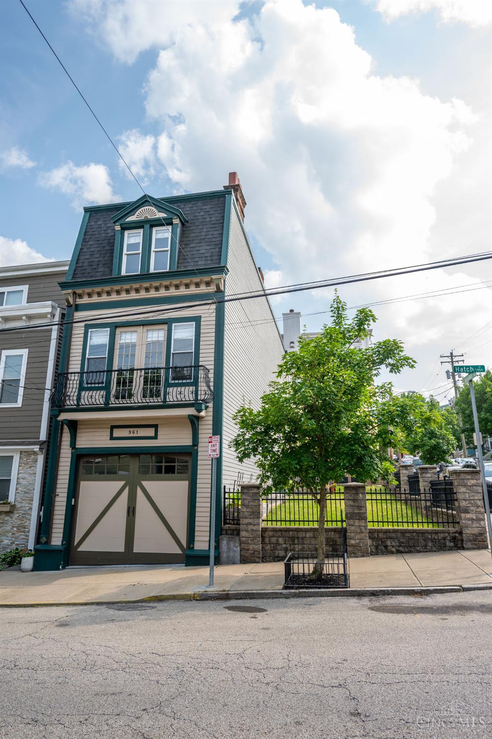 961 Hatch St, Cincinnati, OH 45202 - MLS 1836616 - Coldwell Banker