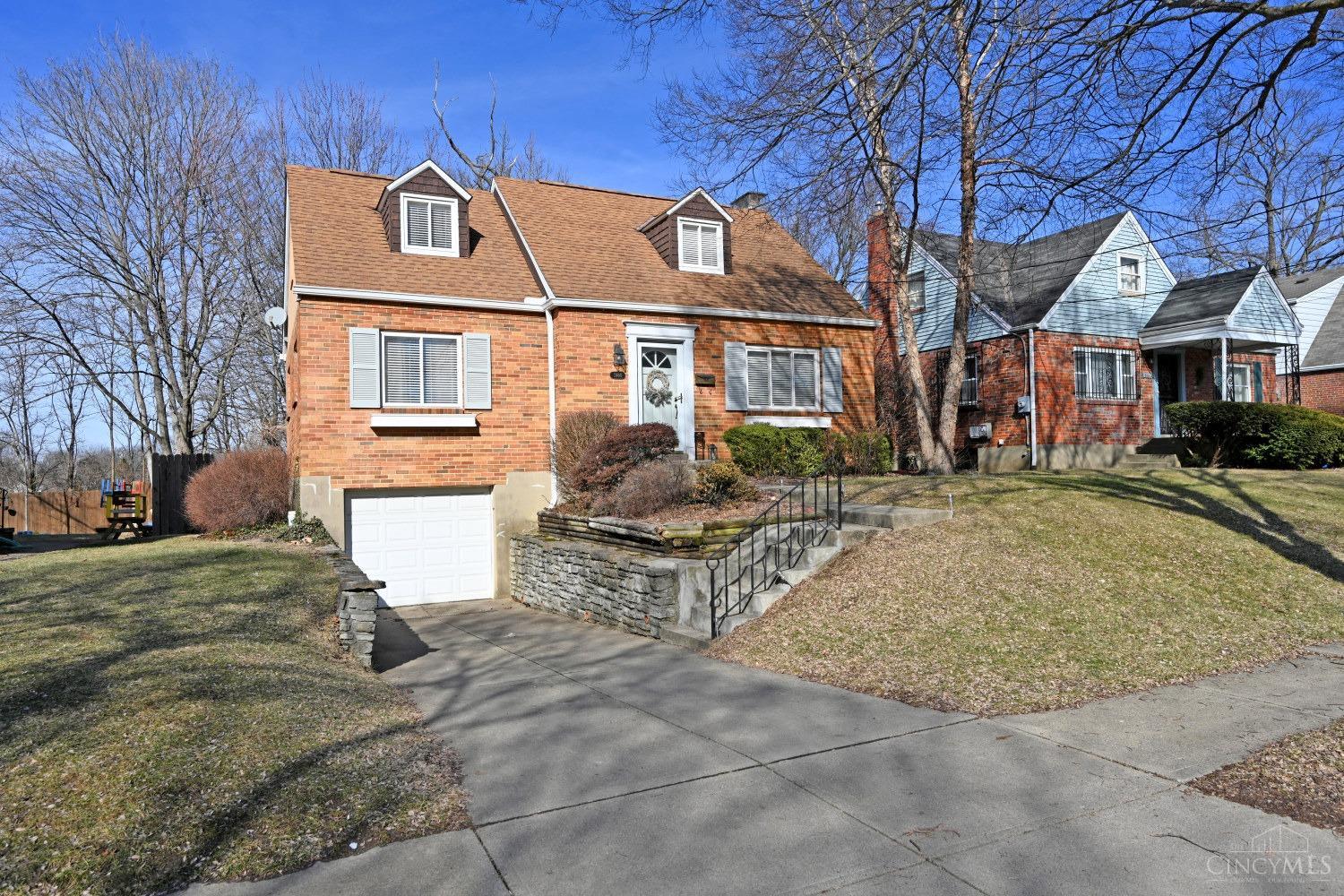 2460 Downing Dr, Cincinnati, OH 45208 - MLS 1831291 - Coldwell Banker