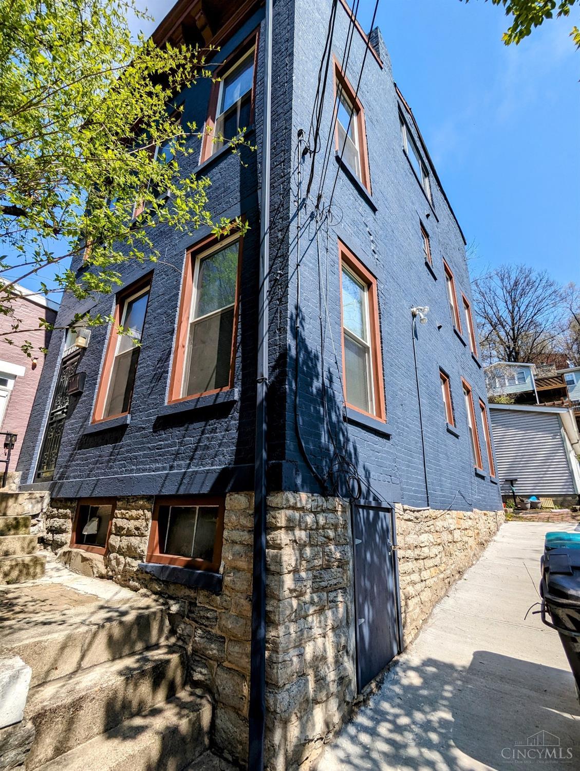 2202 Ravine St, Cincinnati, OH 45219 - MLS 1832926 - Coldwell Banker