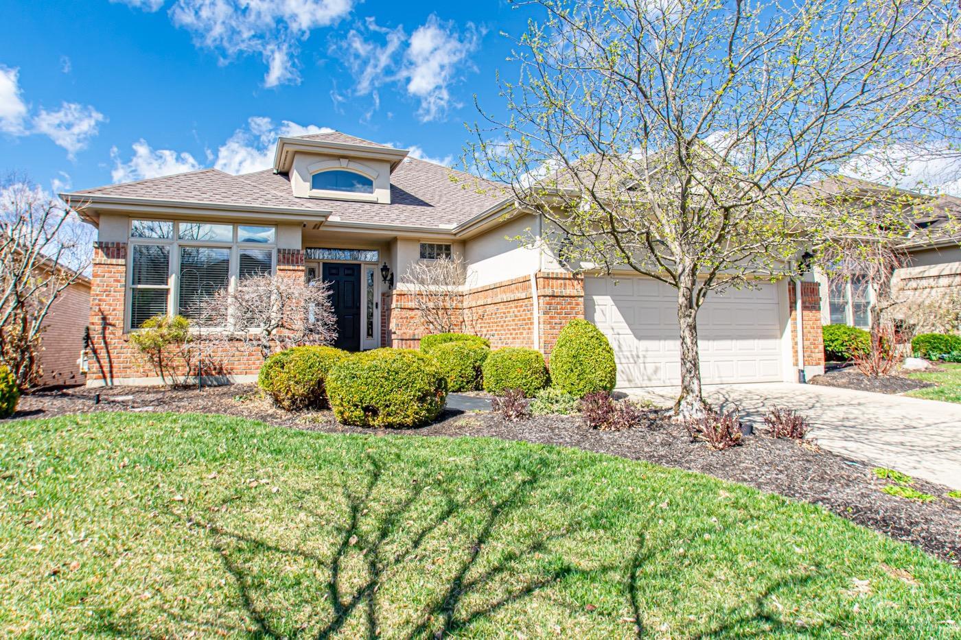 825 Eagle Run Dr, Centerville, OH 45458 - MLS 1834726 - Coldwell Banker