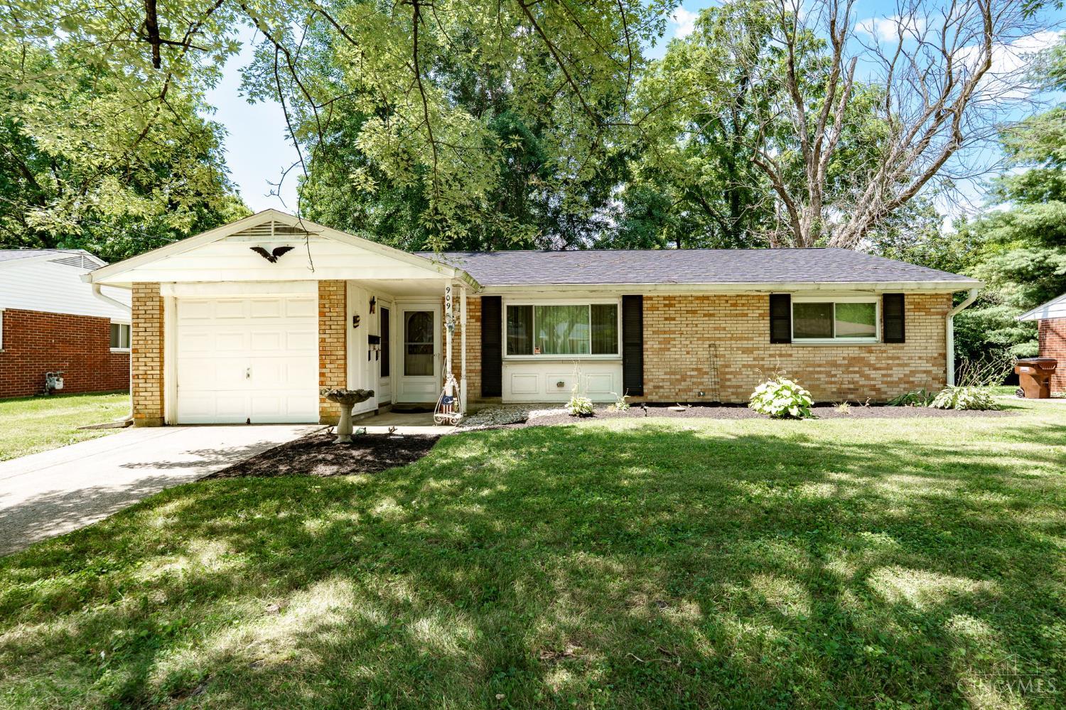 909 Stanwood Dr, Lebanon, OH 45036 - MLS 1850542 - Coldwell Banker