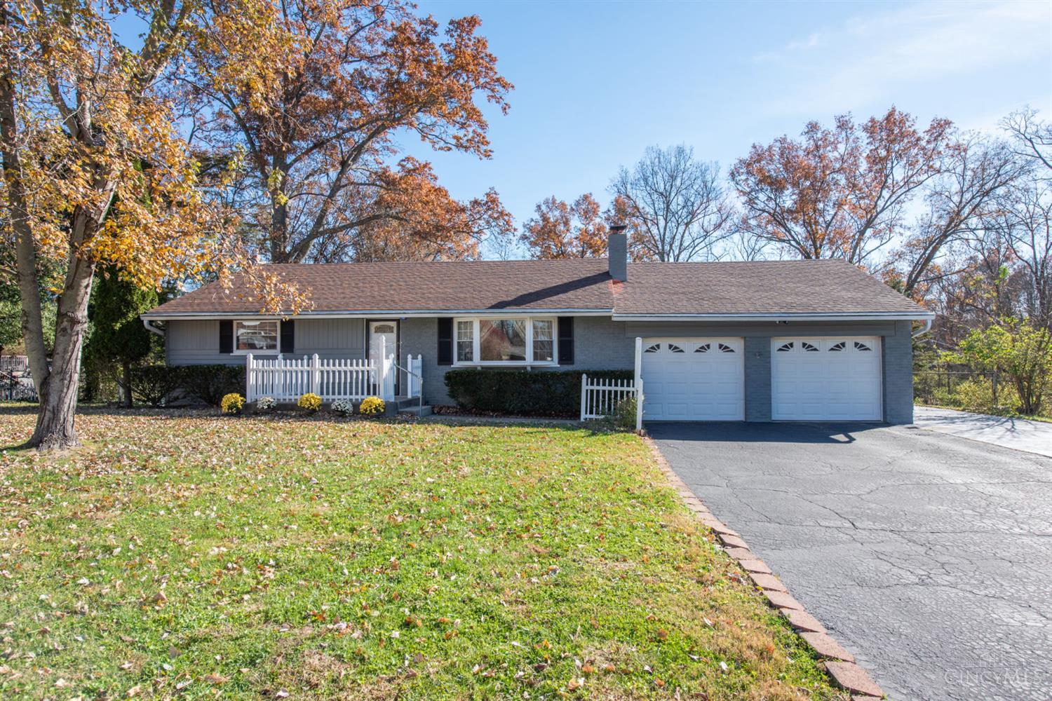 1047 David Ct, Miami Township, OH 45150 - MLS 1862874 - Coldwell Banker