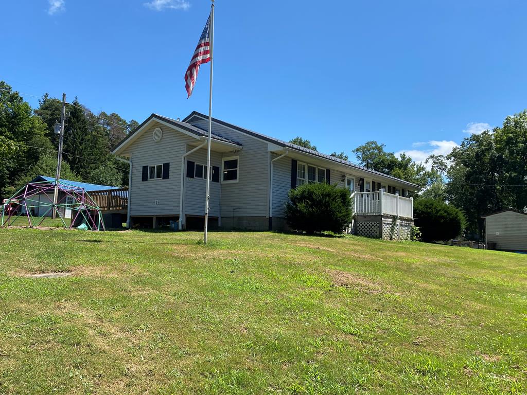 123 N Pecan Dr, Polk, PA 16342 - MLS 161849 - Coldwell Banker