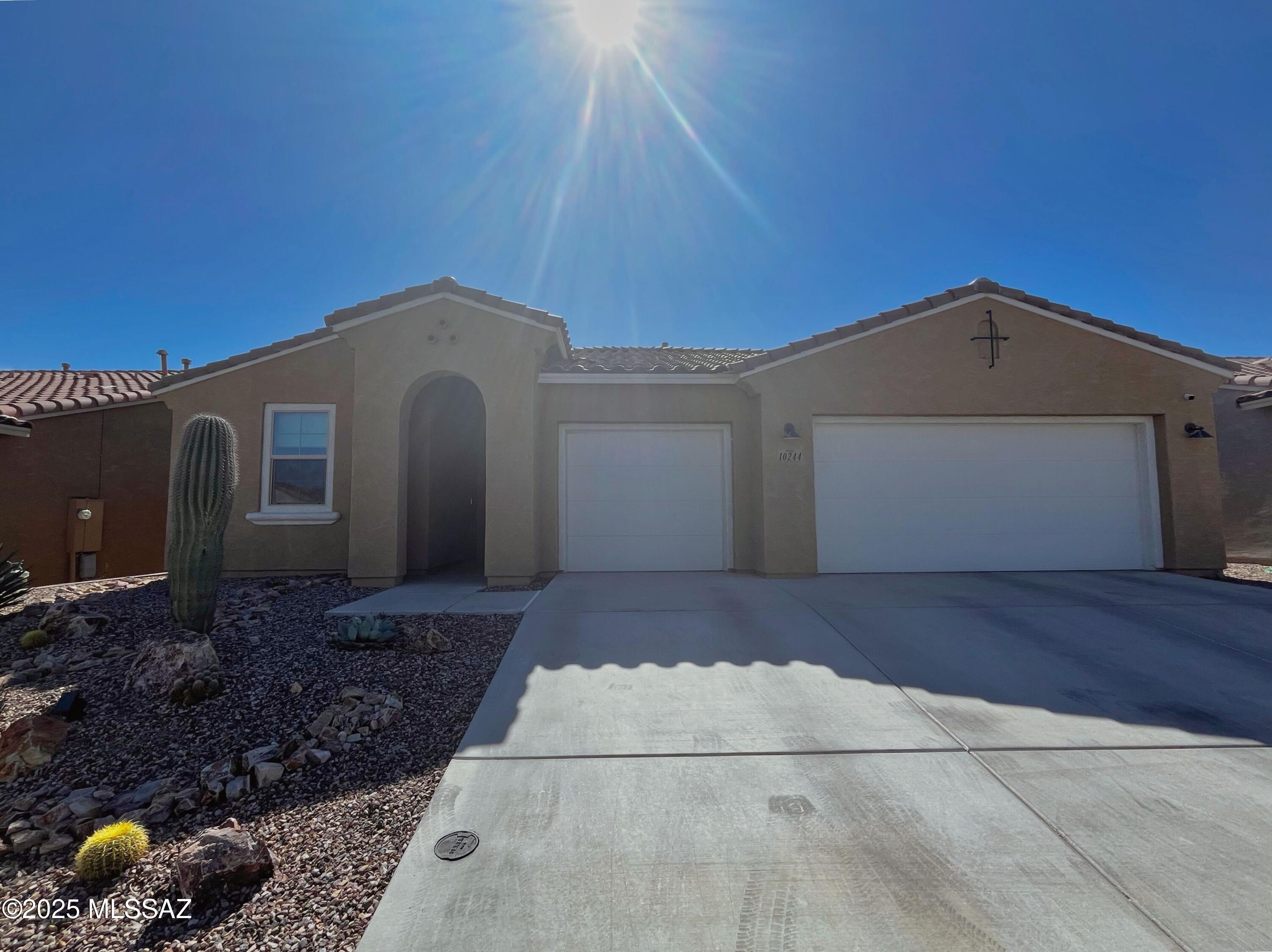10244 E Iron Horse Trail, Tucson, AZ 85747 - MLS 22505618 - Coldwell Banker