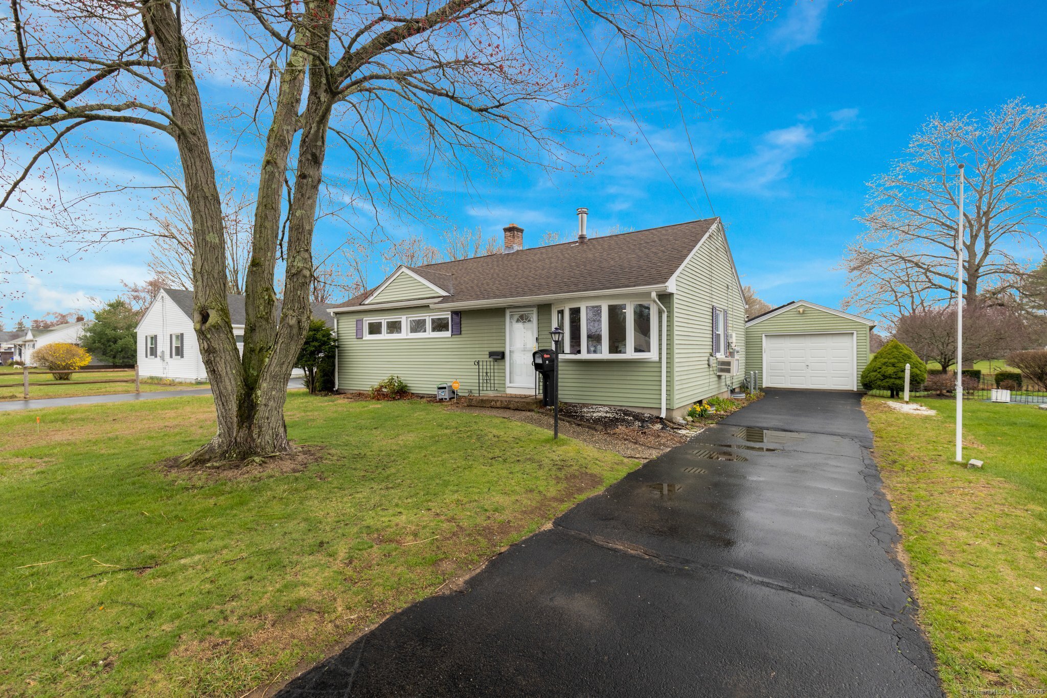 21 Mitchell Dr, East Hartford, CT 06118 - MLS 24086120 - Coldwell Banker