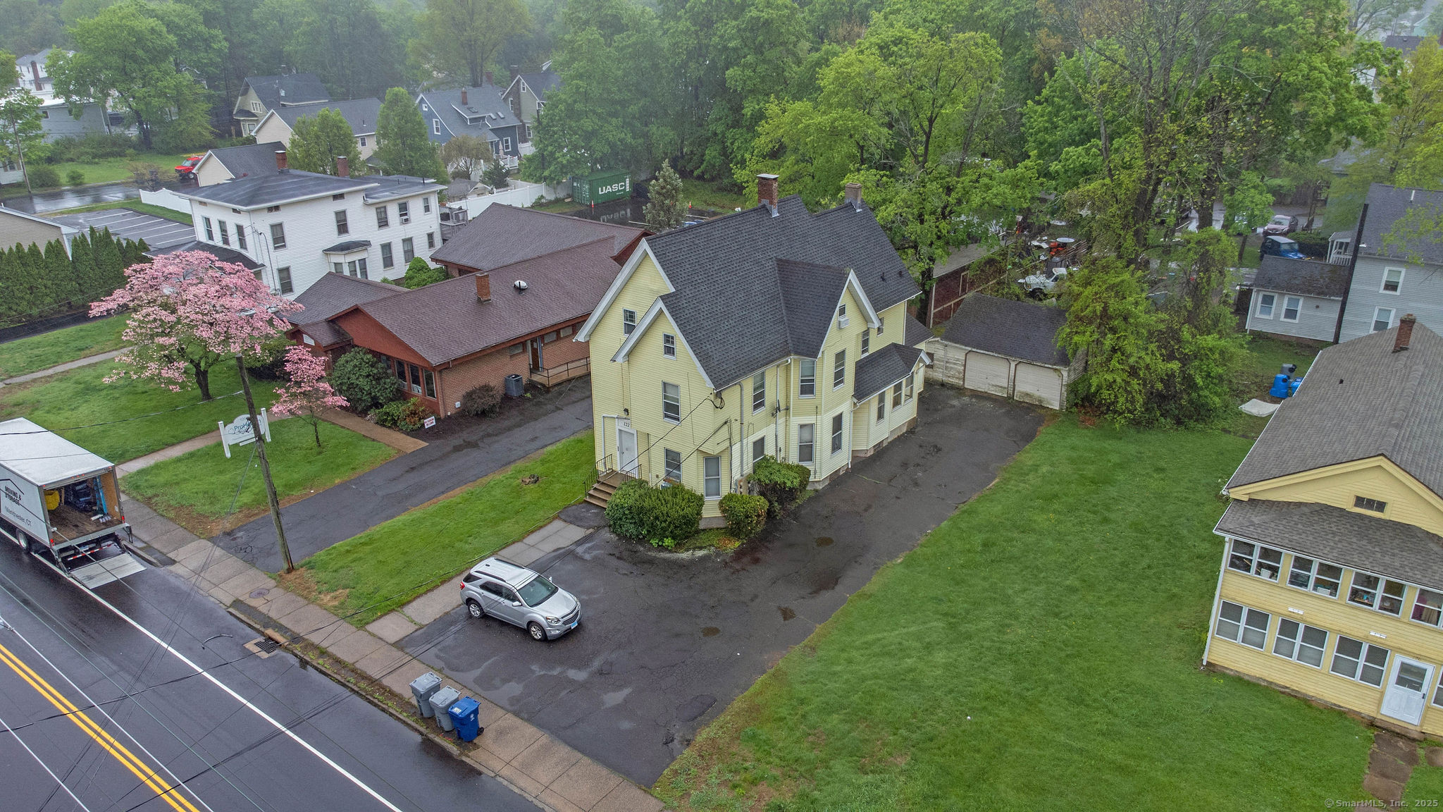 122 W Main St, Plainville, CT 06062 - MLS 24094002 - Coldwell Banker