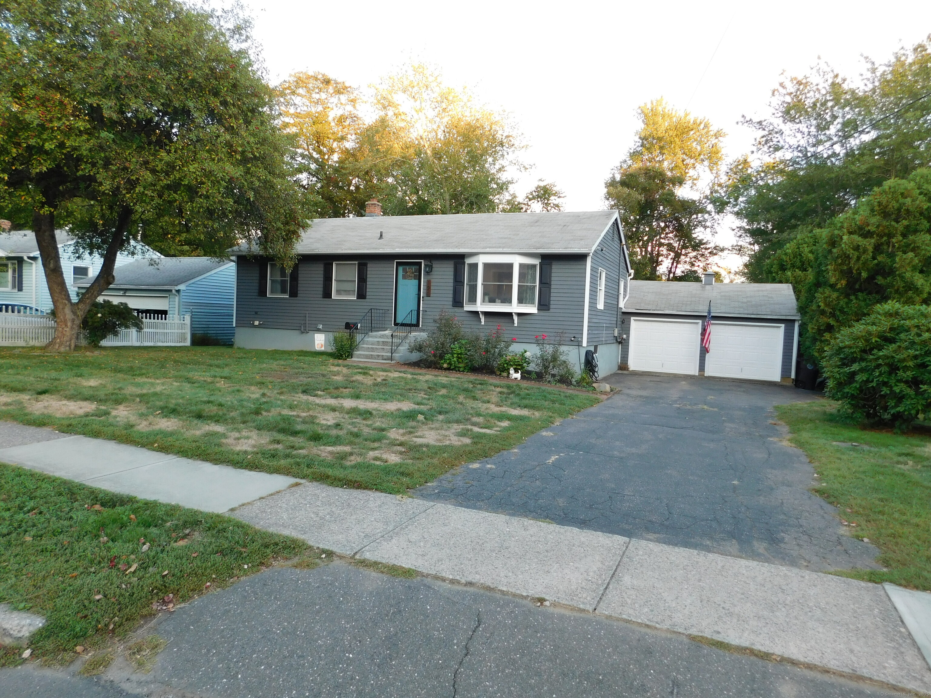 126 Baxter Ln, Milford, CT 06460 - MLS 24128143 - Coldwell Banker