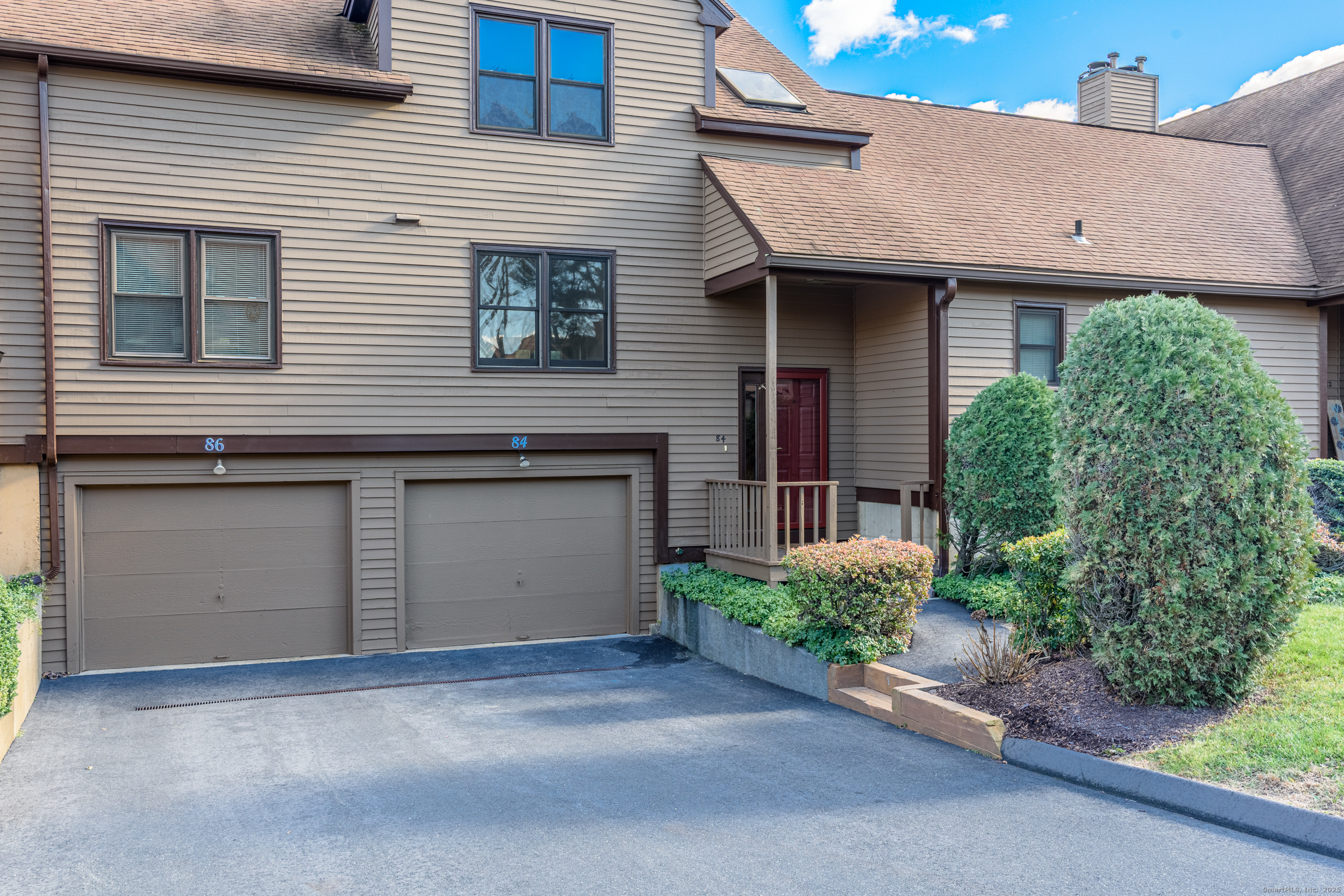 84 Stillmeadow Cir #84, Monroe, CT 06468 - MLS 24142067 - Coldwell Banker