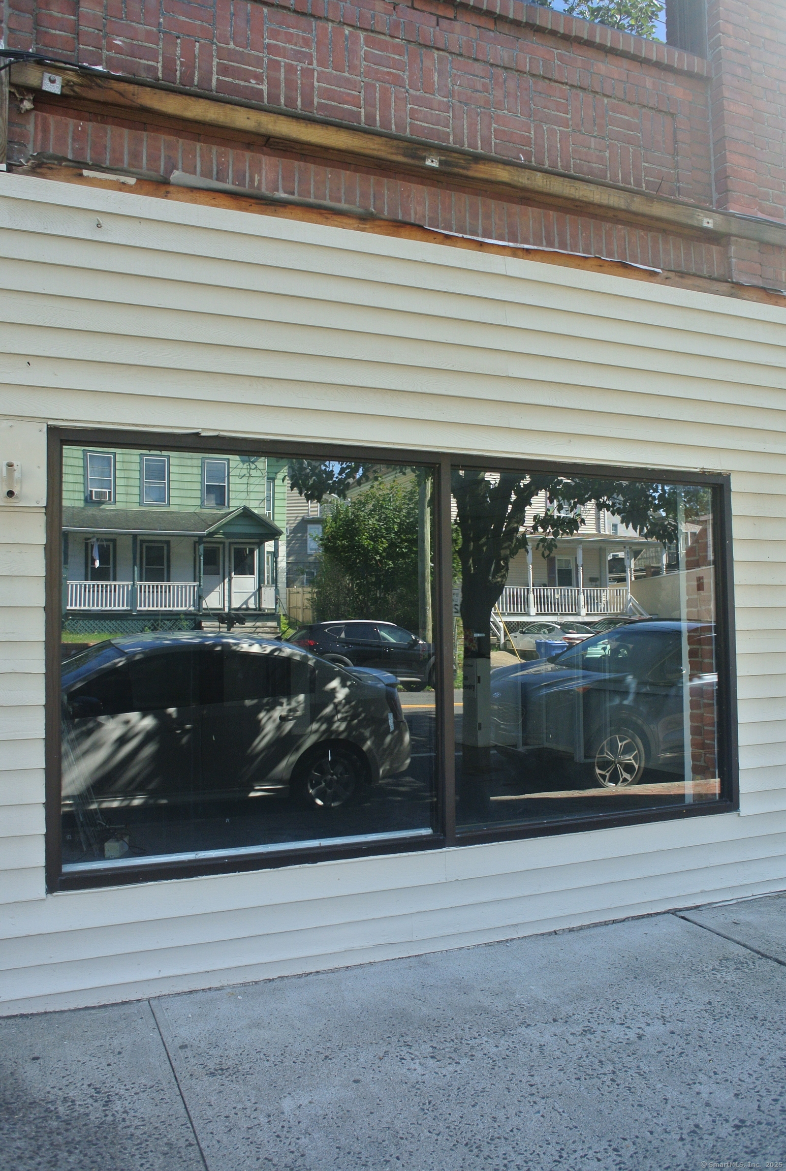 549 Howe Ave, Shelton, CT 06484 - MLS 24146925 - Coldwell Banker