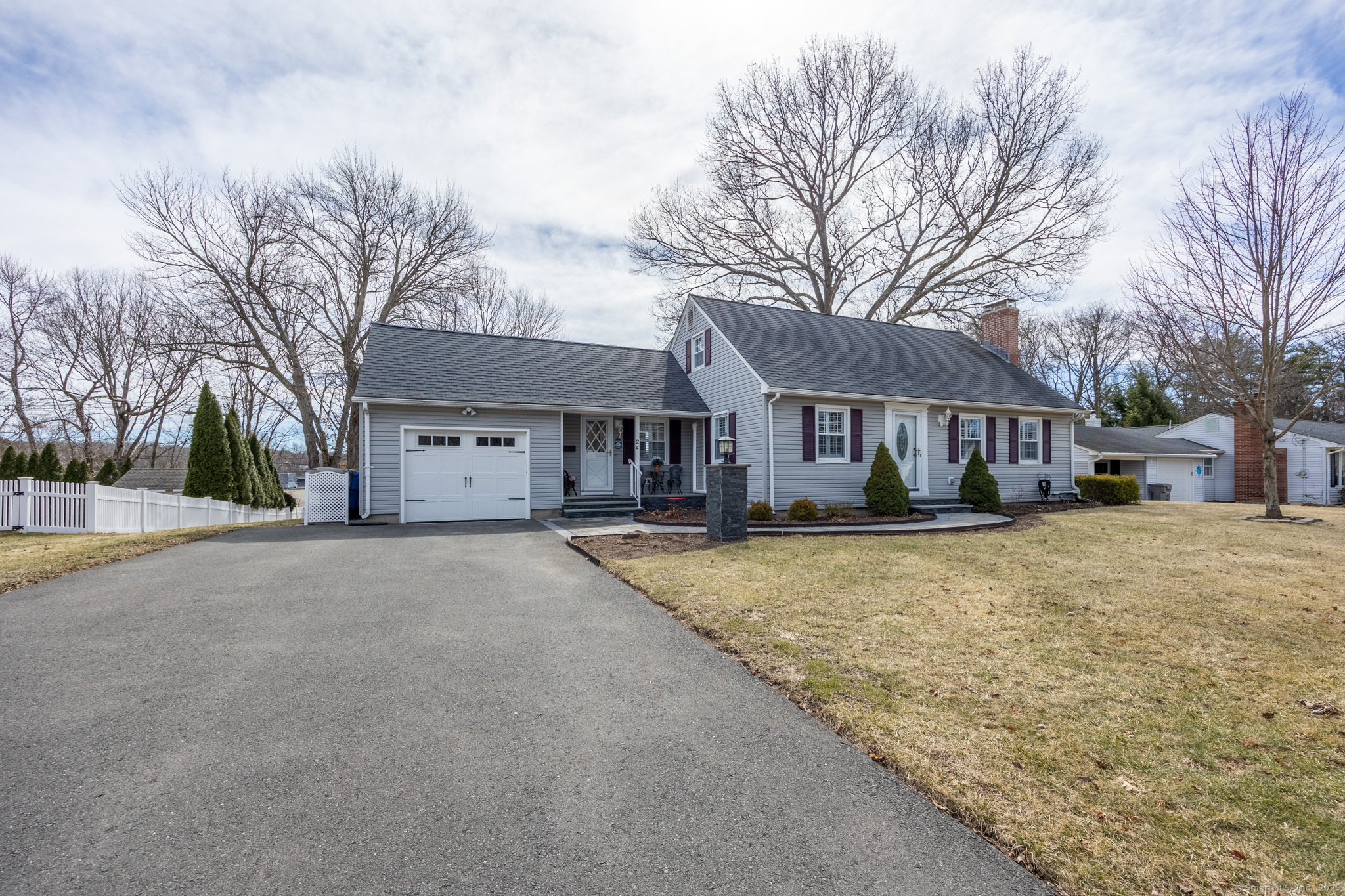 24 Primrose Ln, Bristol, CT 06010 - MLS 24077643 - Coldwell Banker