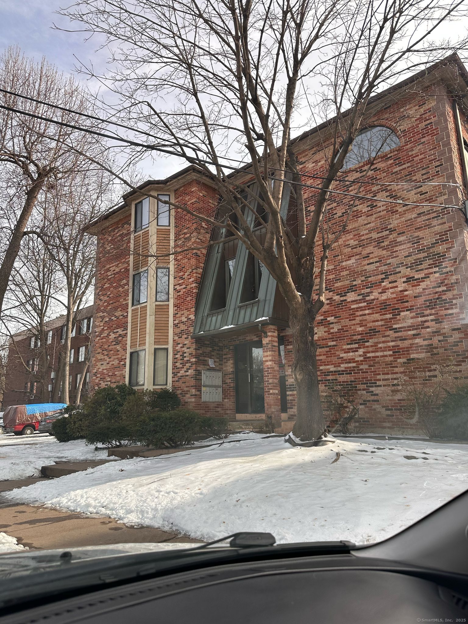 5 Fales St #APT 101, Hartford, CT 06105 - MLS 24083631 - Coldwell Banker