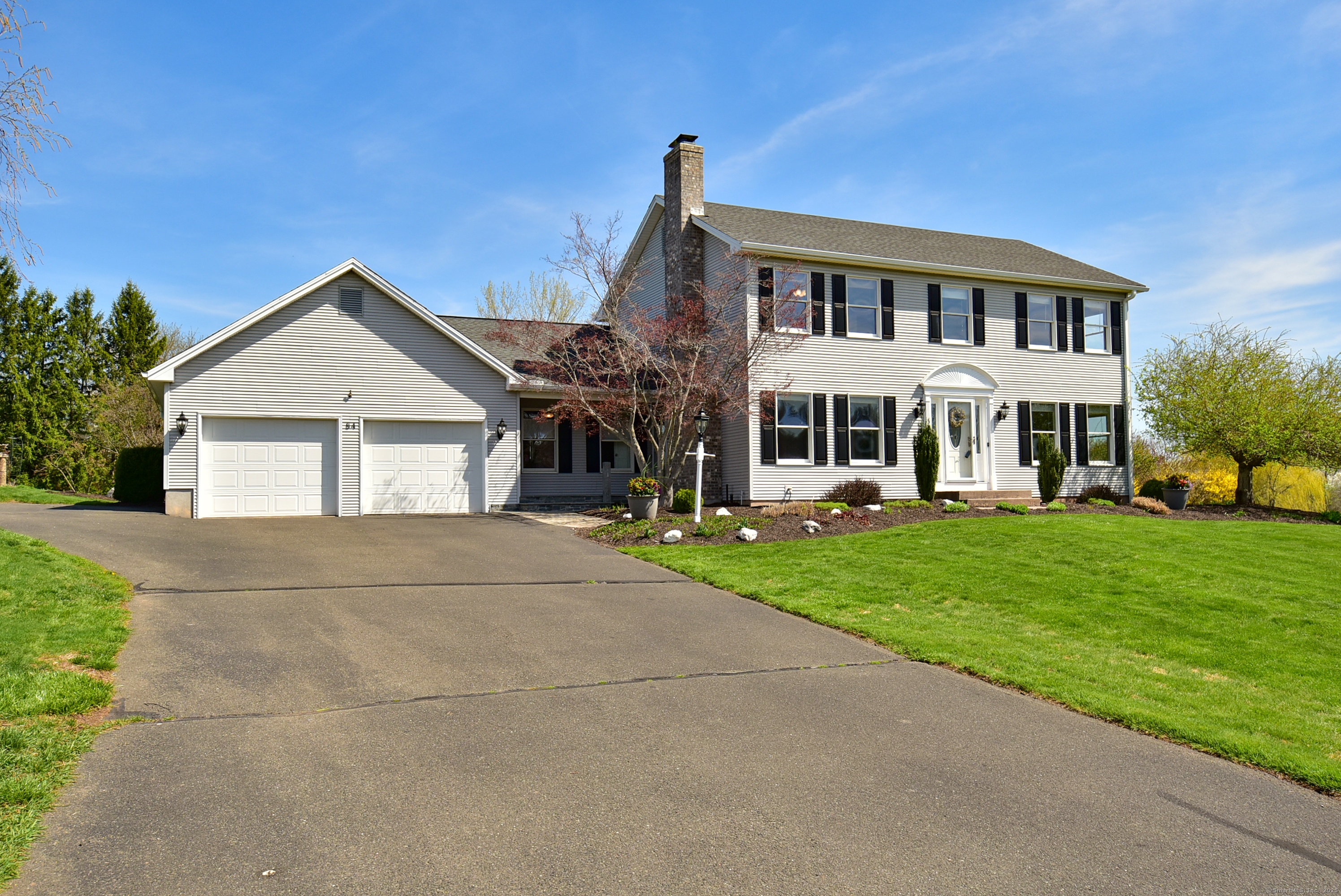 84 Wren Dr, Suffield, CT 06078 - MLS 24085113 - Coldwell Banker