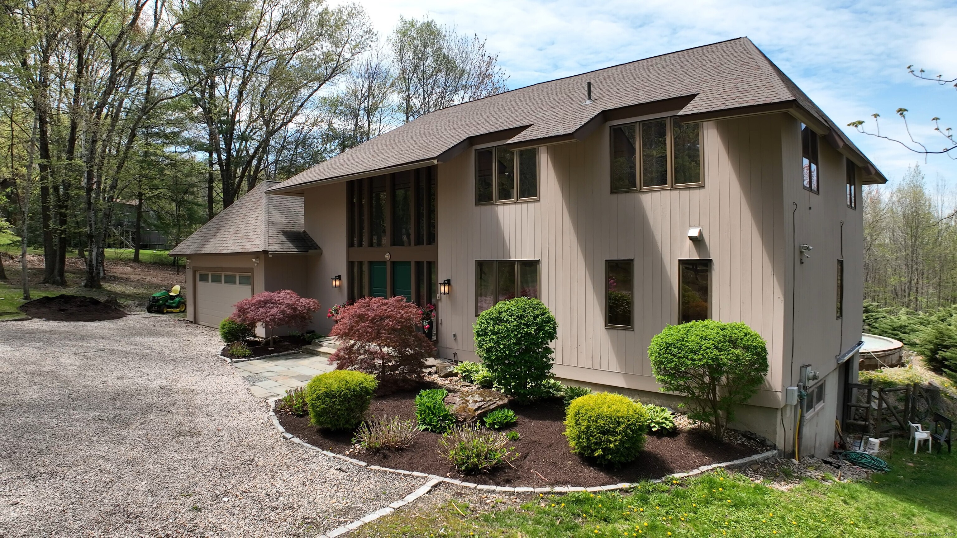 35 Pinnacle Mountain Rd, Simsbury, CT 06070 - MLS 24091625 - Coldwell ...