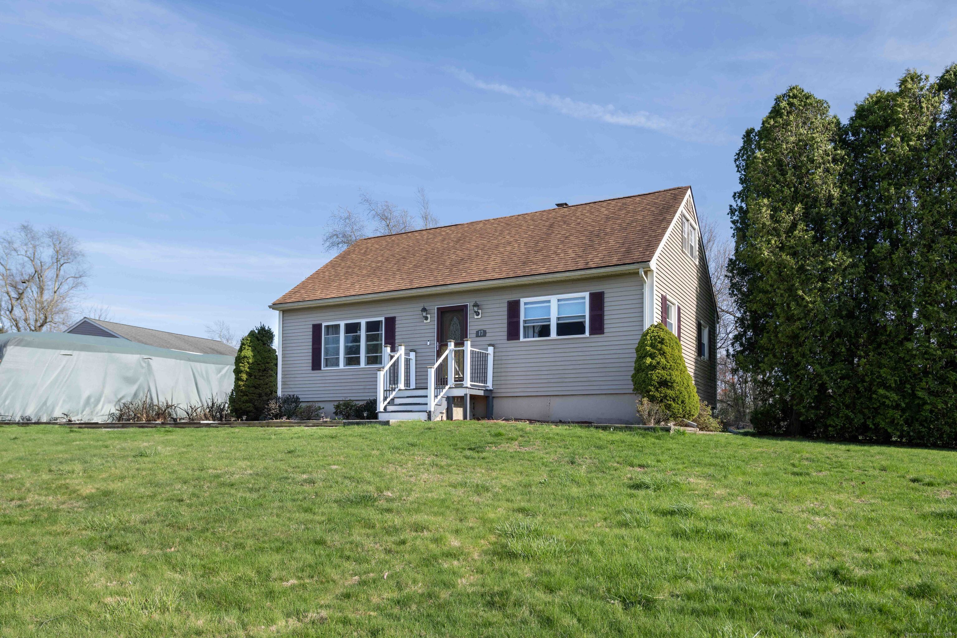 17 Terry Ln, Plainfield, CT 06374 - MLS 24093228 - Coldwell Banker