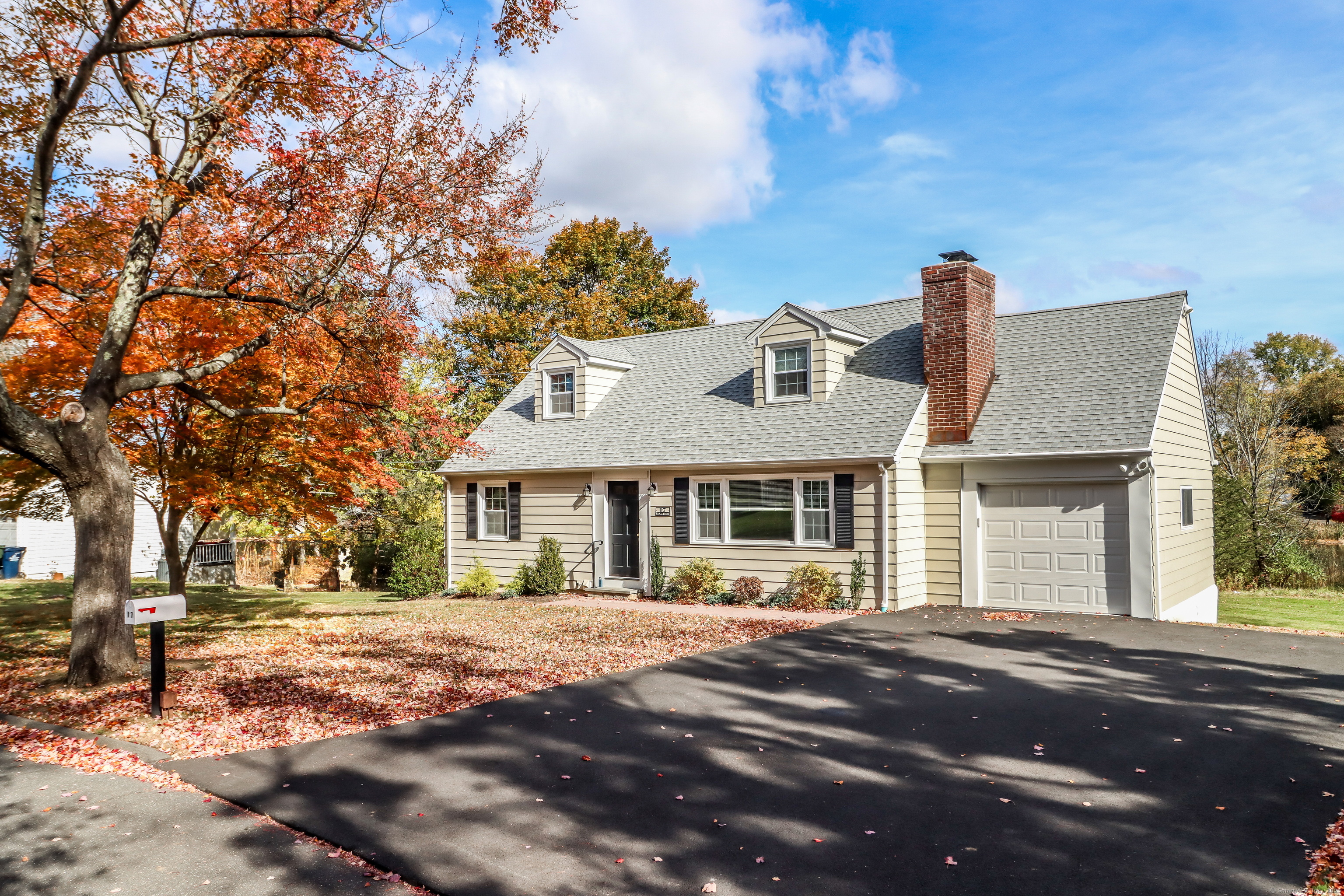 17 Alan Ave, Danbury, CT 06811 - MLS 24093696 - Coldwell Banker