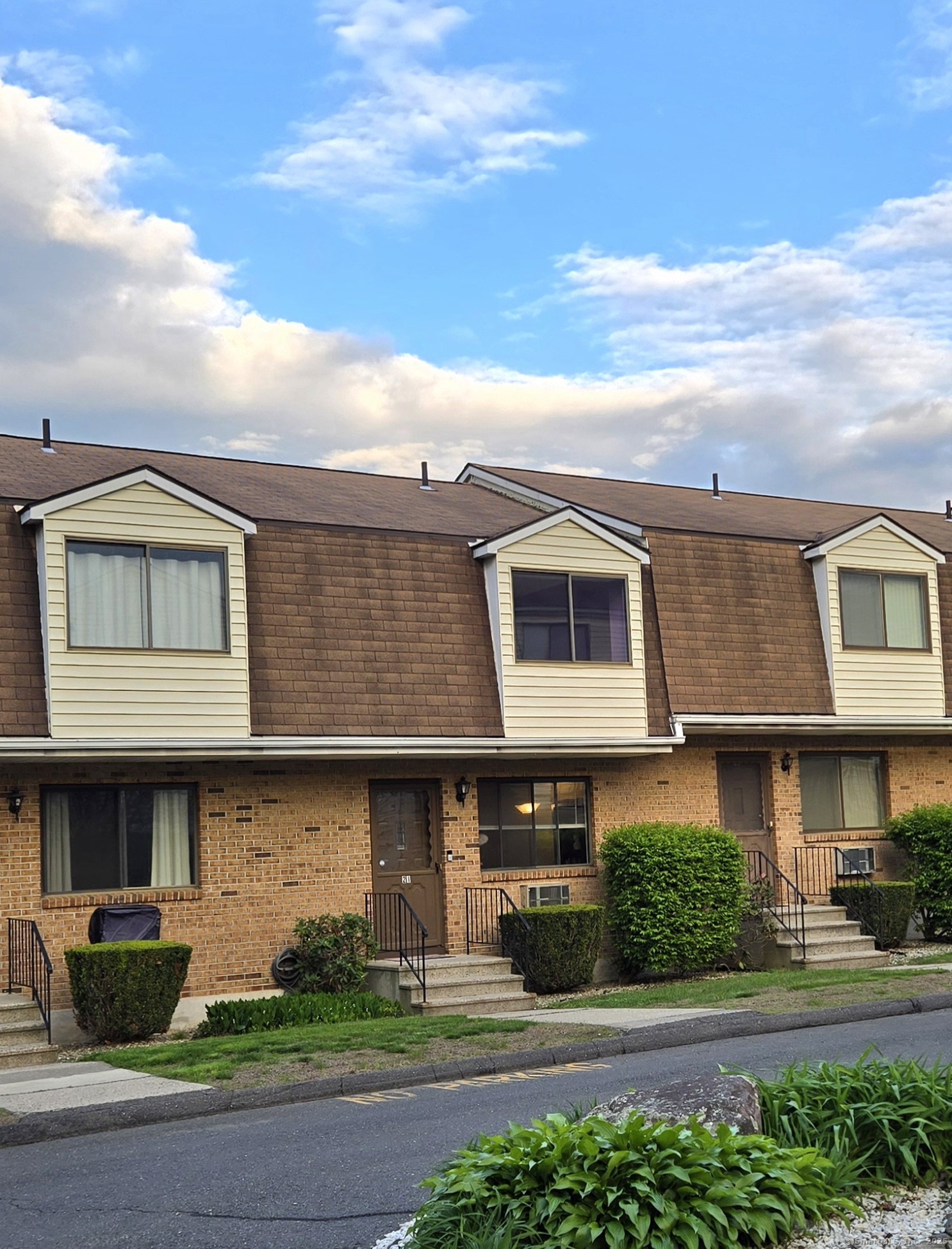 600 Clark Ave #APT 21, Bristol, CT 06010 - MLS 24094275 - Coldwell Banker
