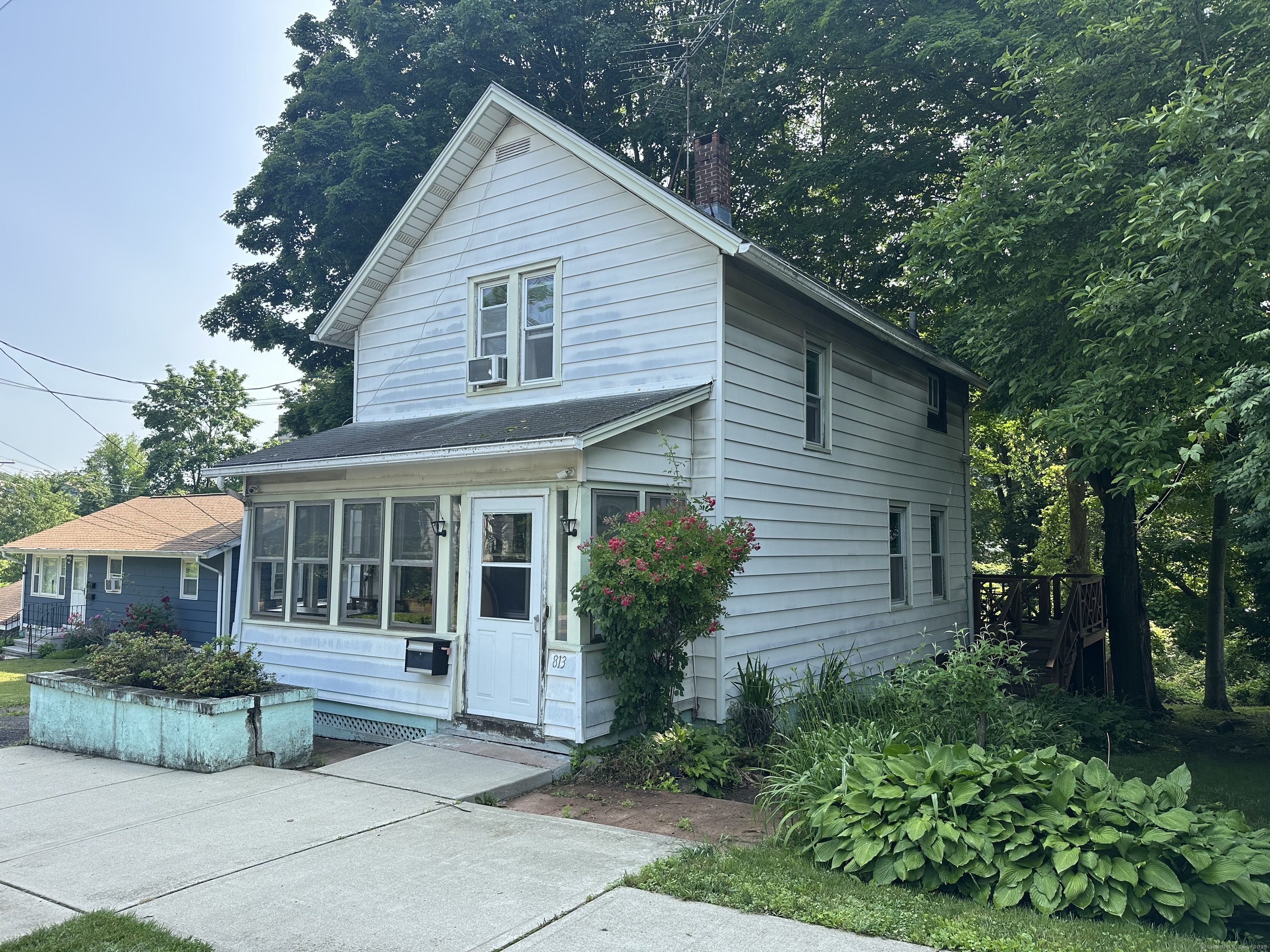 813 Russell St, New Haven, CT 06513 - MLS 24103295 - Coldwell Banker