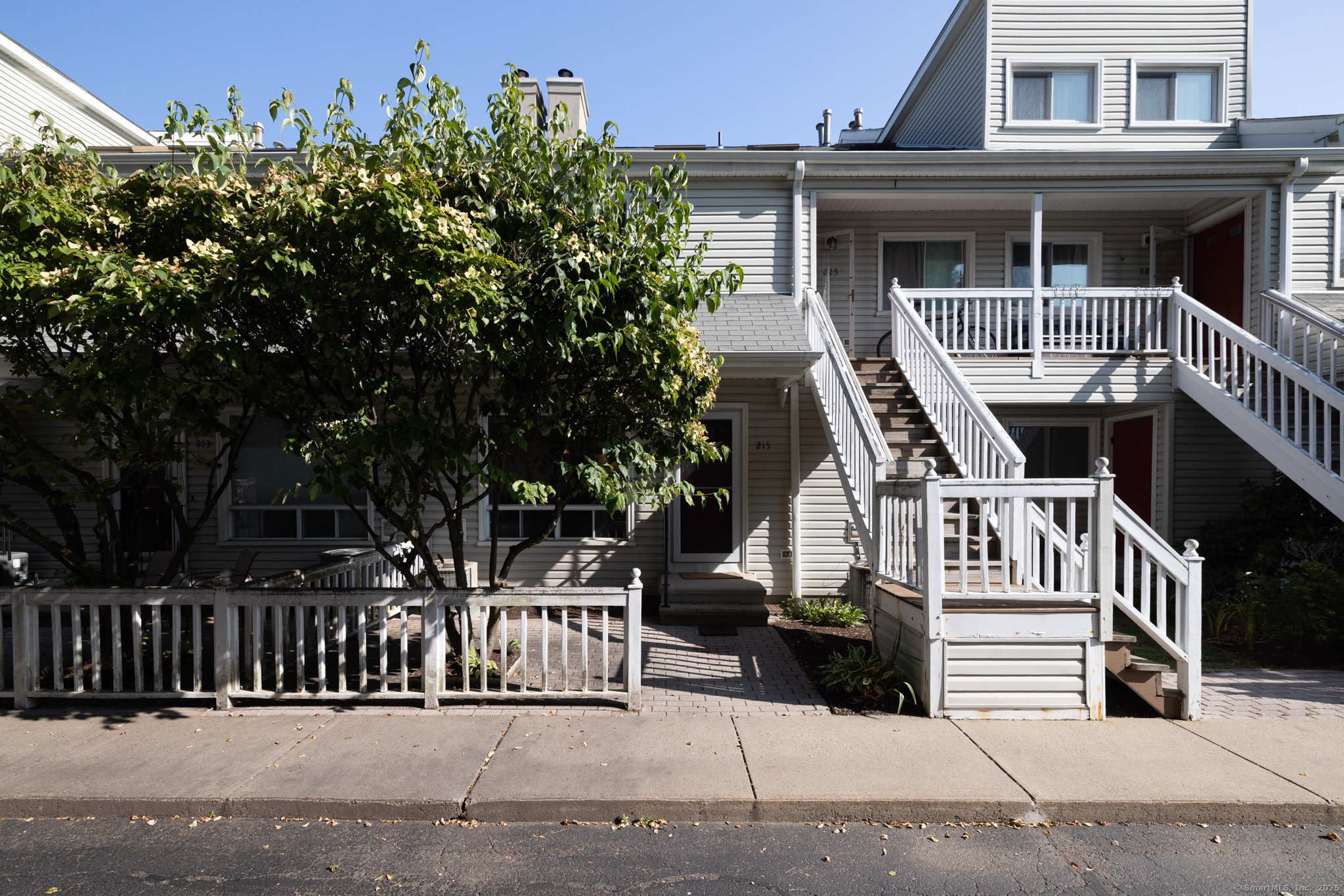 510 E Main St #APT 215, Stratford, CT 06614 - MLS 24117762 - Coldwell ...