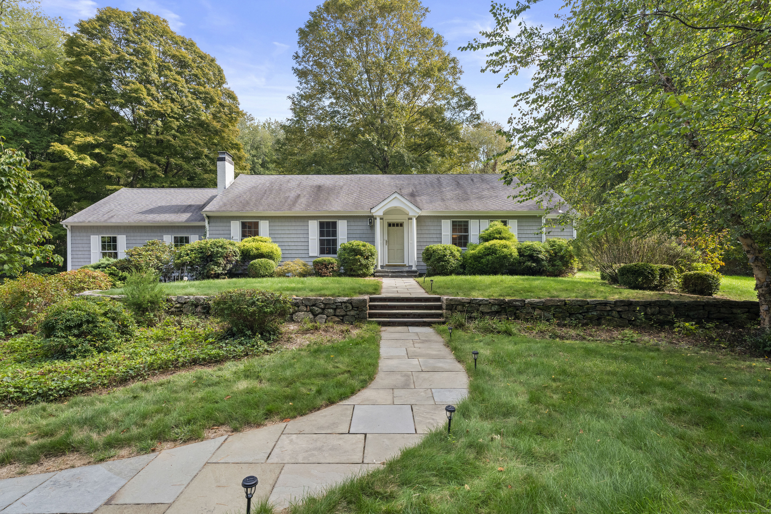5 Rose Ln, Old Lyme, CT 06371 - MLS 24129832 - Coldwell Banker