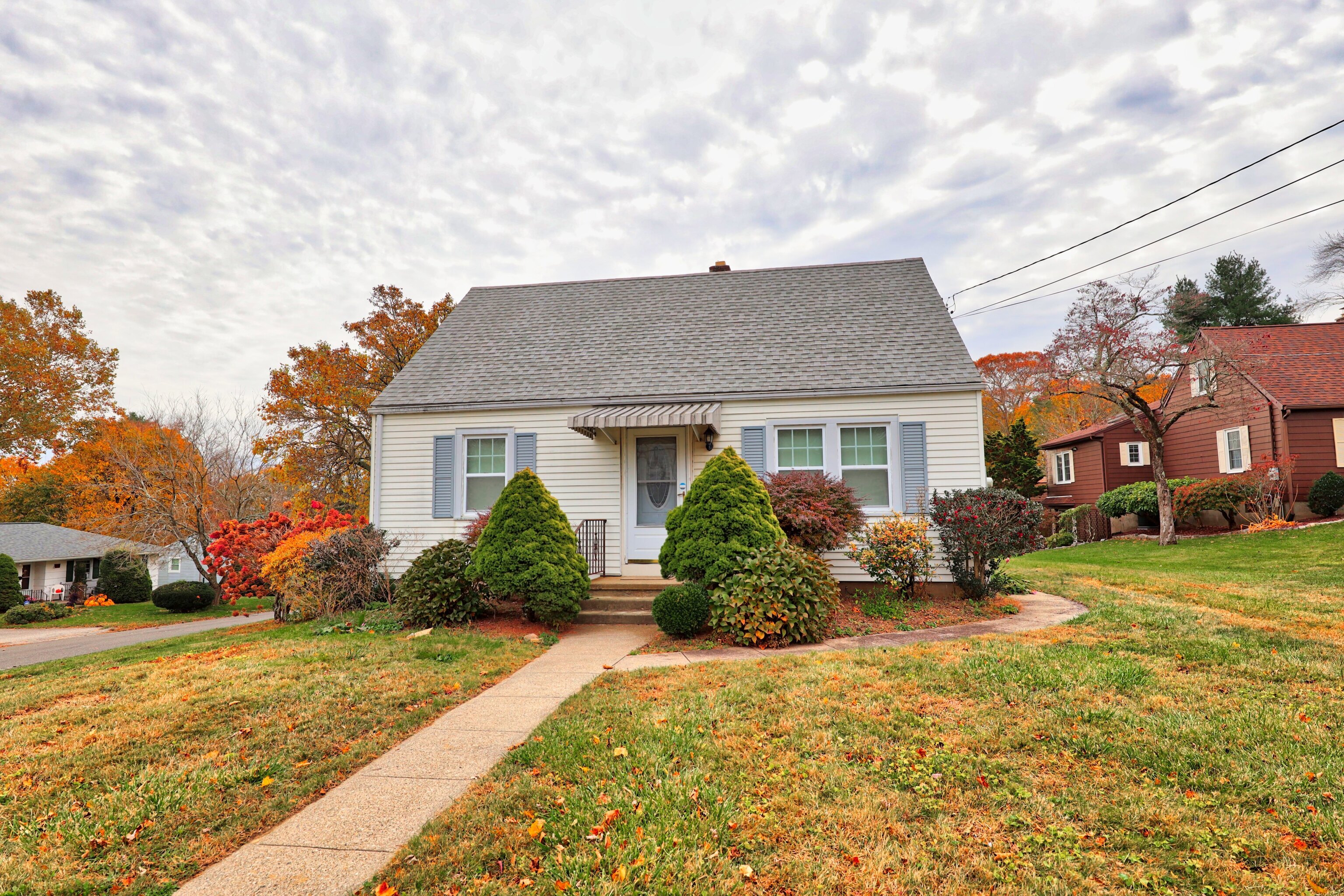 372 Anna Ave, Waterbury, CT 06708 - MLS 24138437 - Coldwell Banker