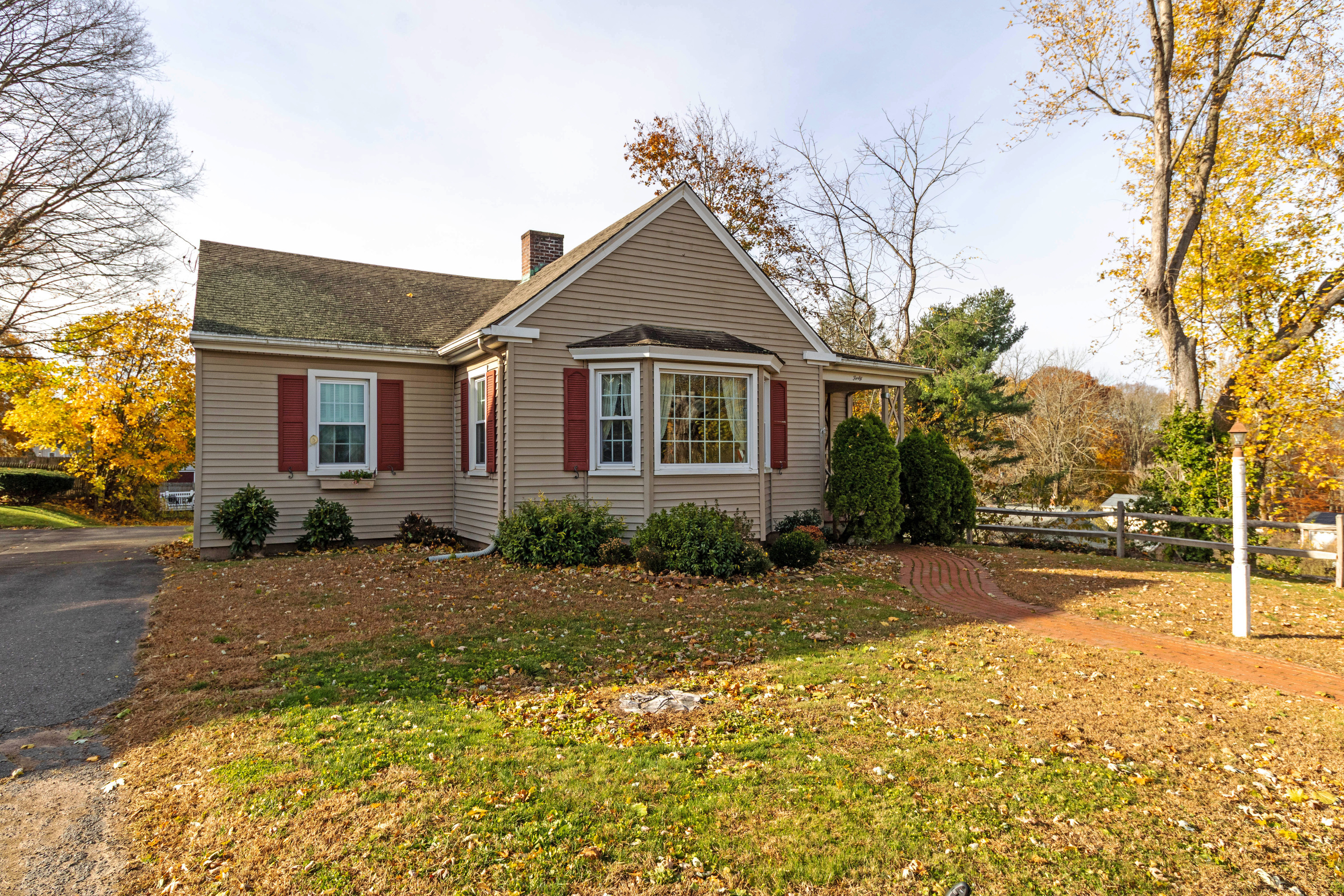 40 Coe Ave, Portland, CT 06480 - MLS 24139162 - Coldwell Banker