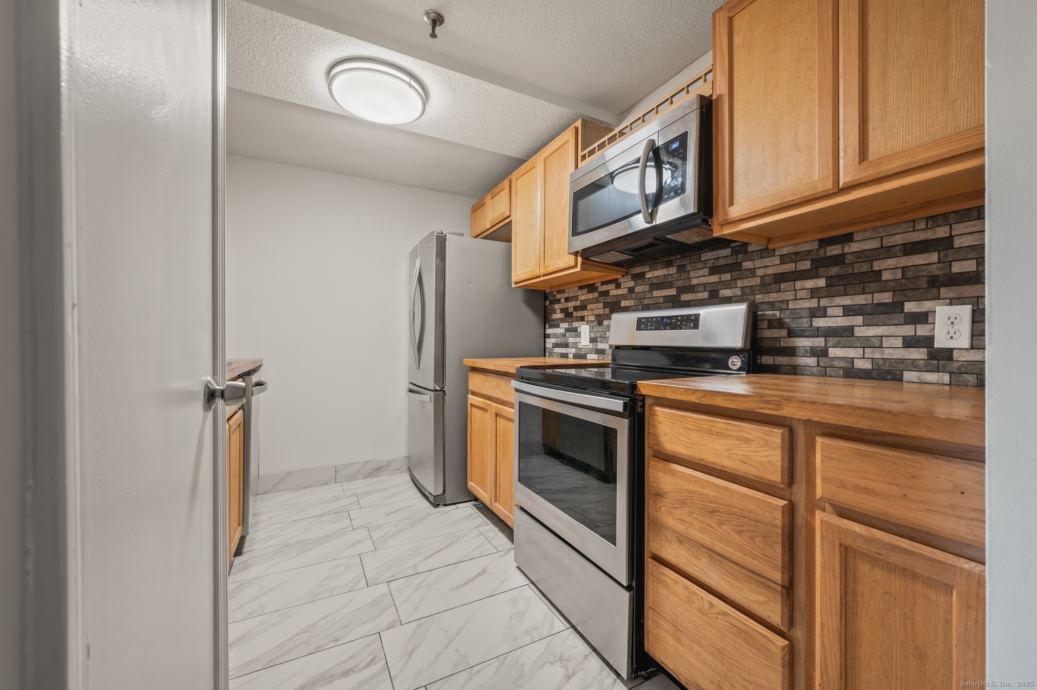 1 Russell St #APT 15, Middletown, CT 06457 - MLS 24141406 - Coldwell Banker