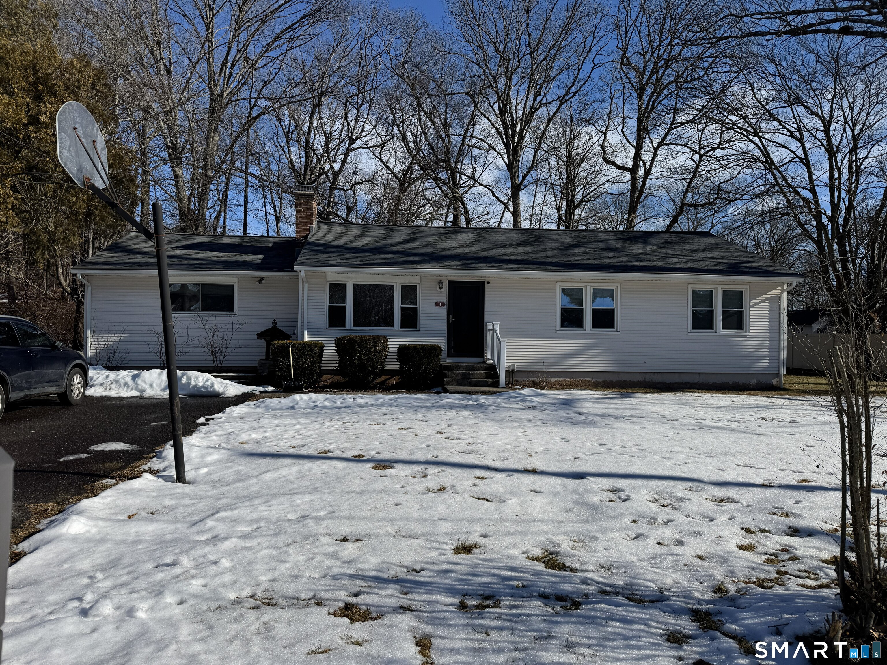 4 Lorraine Terrace, Middlefield, CT 06481 - MLS 24147630 - Coldwell Banker