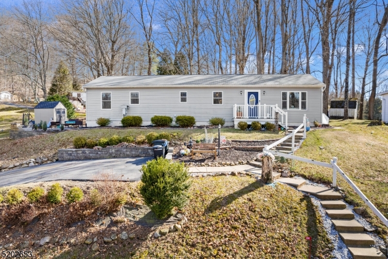 5 Timbercroft Rd, High Bridge, NJ 08829 - MLS 3828858 - Coldwell Banker