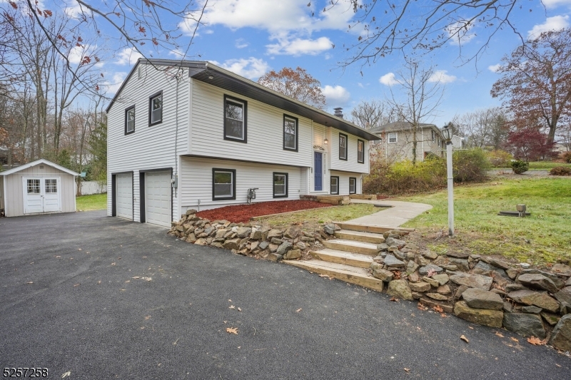 172 Park Ave, Randolph Township, NJ 07869 - MLS 3875700 - Coldwell Banker