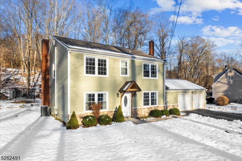 23 W Main St, High Bridge, NJ 08829 - MLS 3880994 - Coldwell Banker
